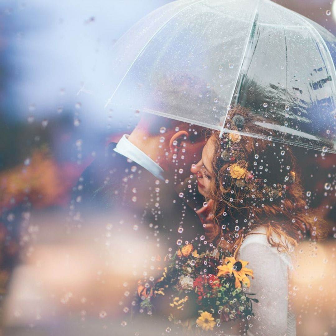 Love's Beauty Captured: The Poem - Riya's Blogs